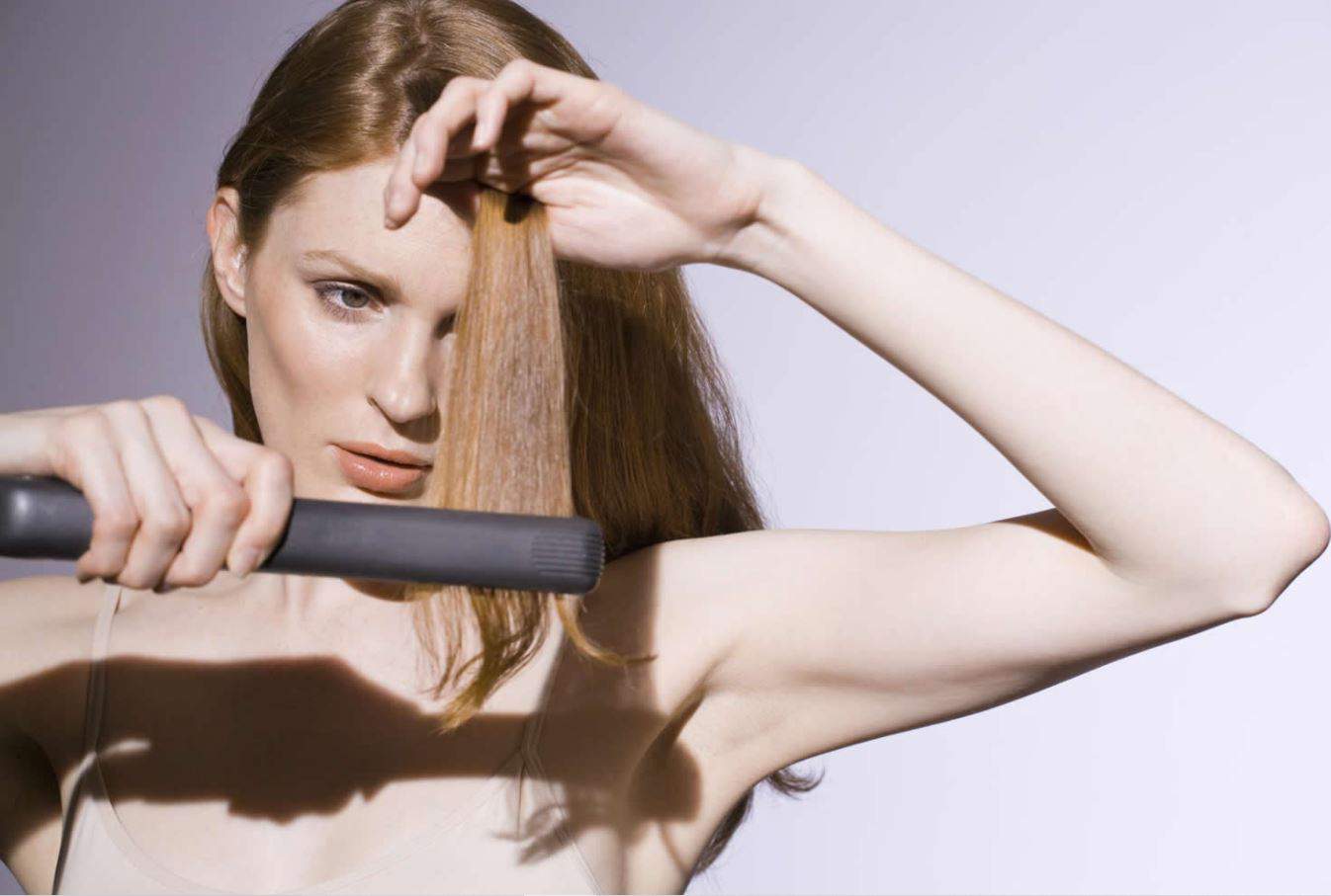 10 Cara Smoothing Rambut dari Rumah, Mudah, Hasil Memukau! - Prempuan.com