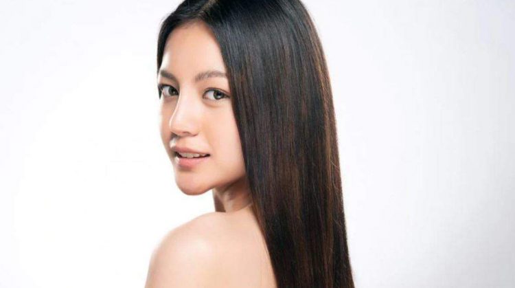 10 Cara Smoothing Rambut dari Rumah, Mudah, Hasil Memukau! - Prempuan.com